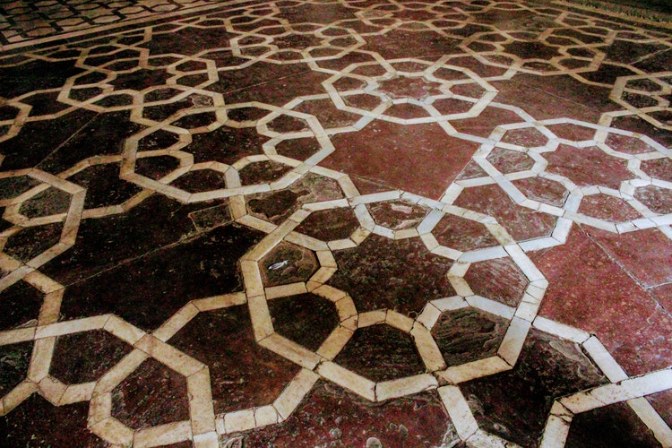 Islam and The Power of Symbolism - The Muslim Vibe