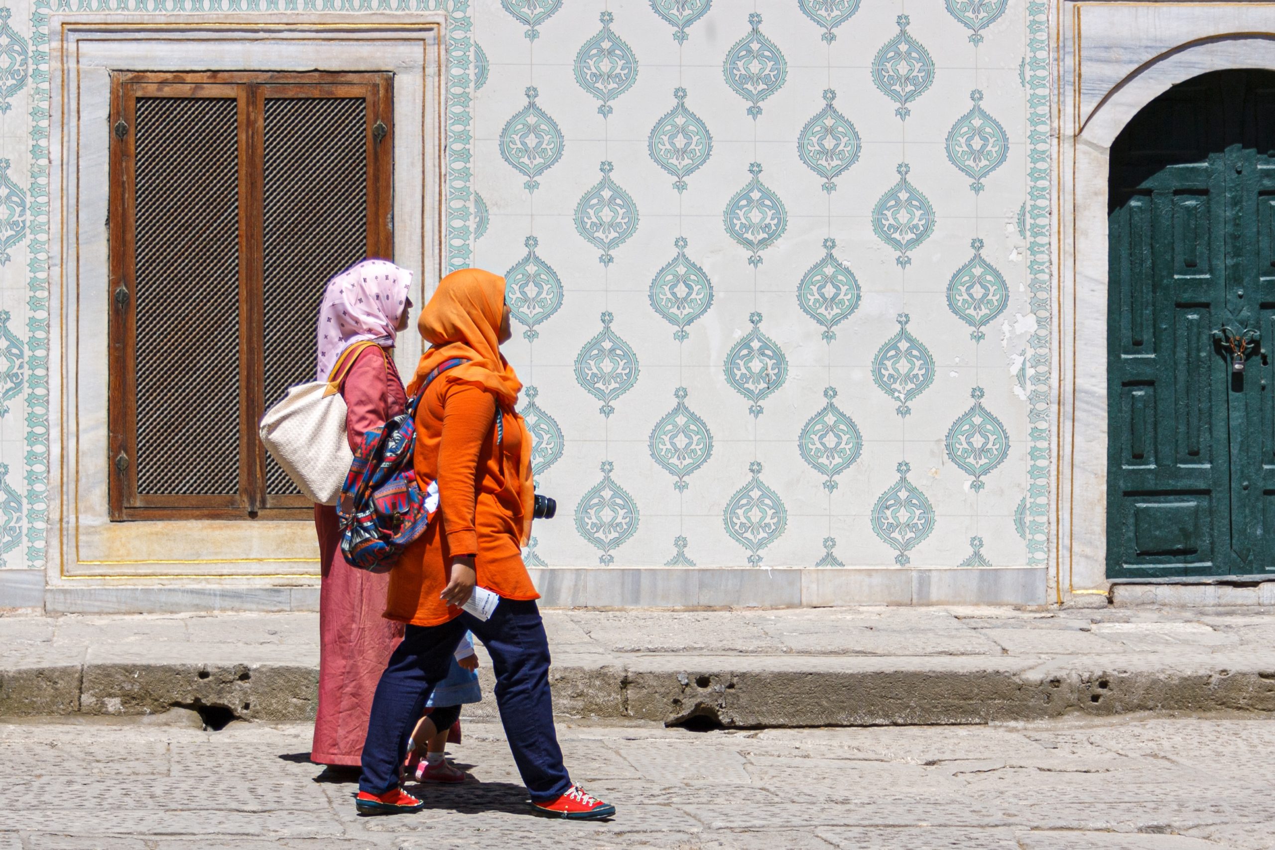 4 Unique Challenges of Muslim Women During Ramadan - The Muslim Vibe